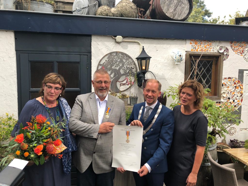 Johan G. Beun benoemd tot Officier van Oranje Nassau - BijnierNET